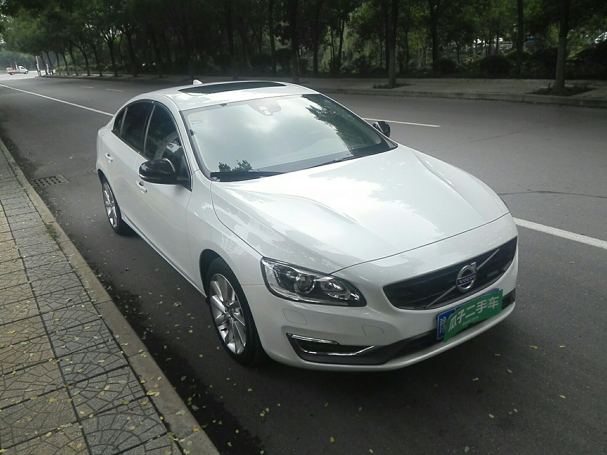 沃尔沃s60lt4,沃尔沃s60t4,s60l沃尔沃2020_大山谷图库