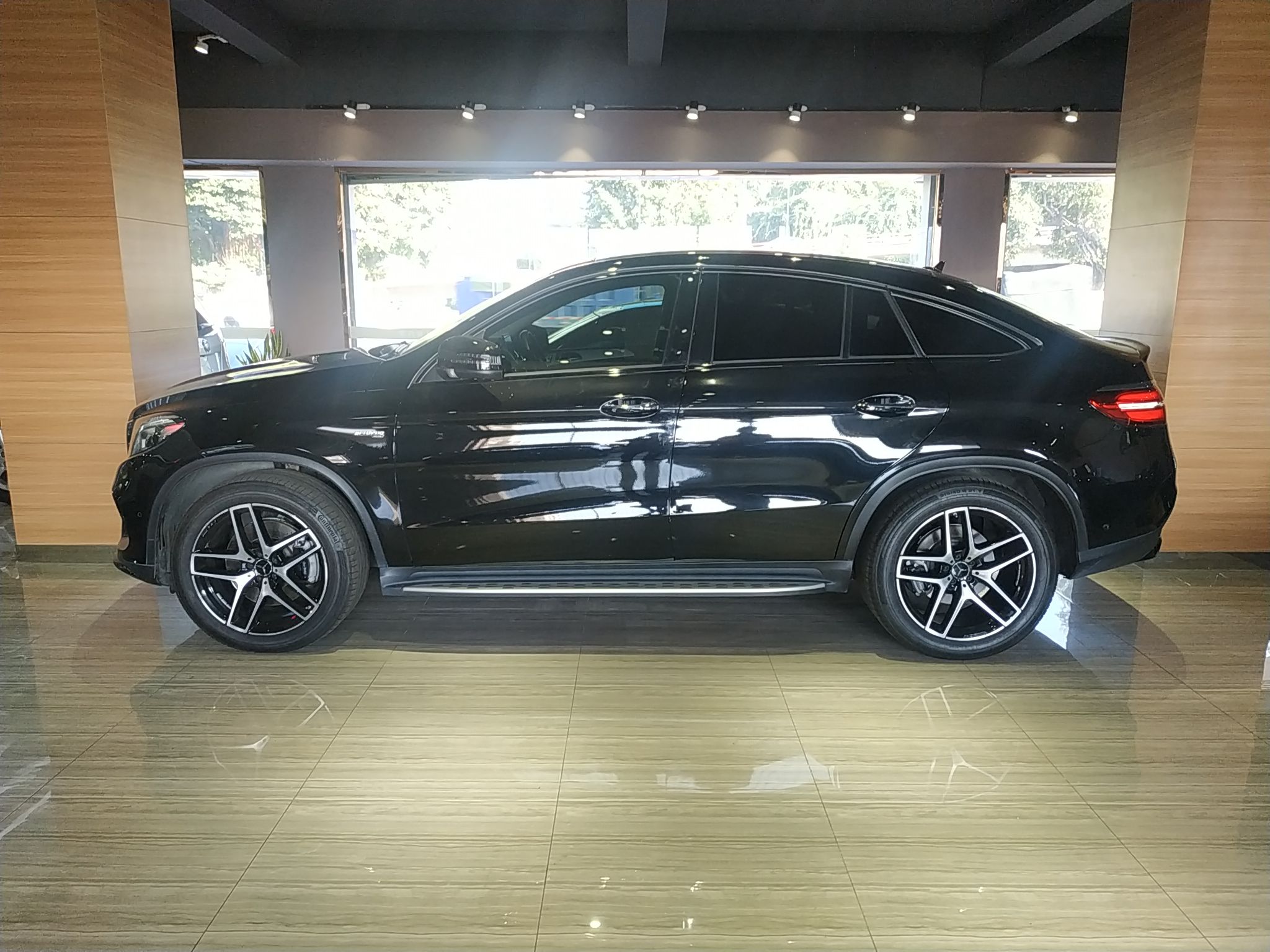 奔驰gle轿跑suvgle,奔驰gle轿跑suv,奔驰gl轿跑suv(第8页)_大山谷图库