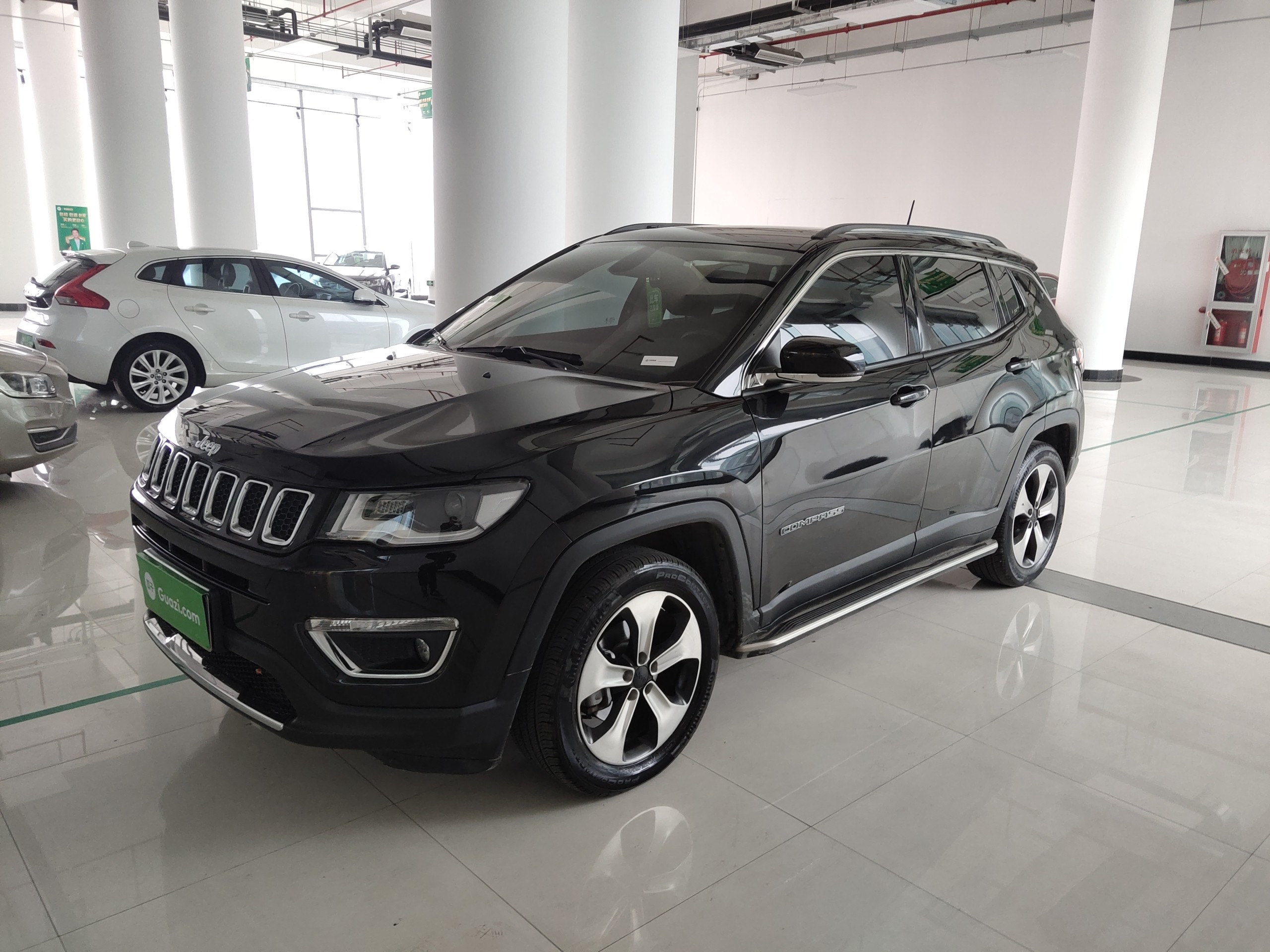 2017款指南者臻享版,2017款指南者家享版_大山谷图库